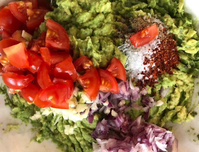 Classic Guacamole Recipe | Celebrate Cinco de Mayo day